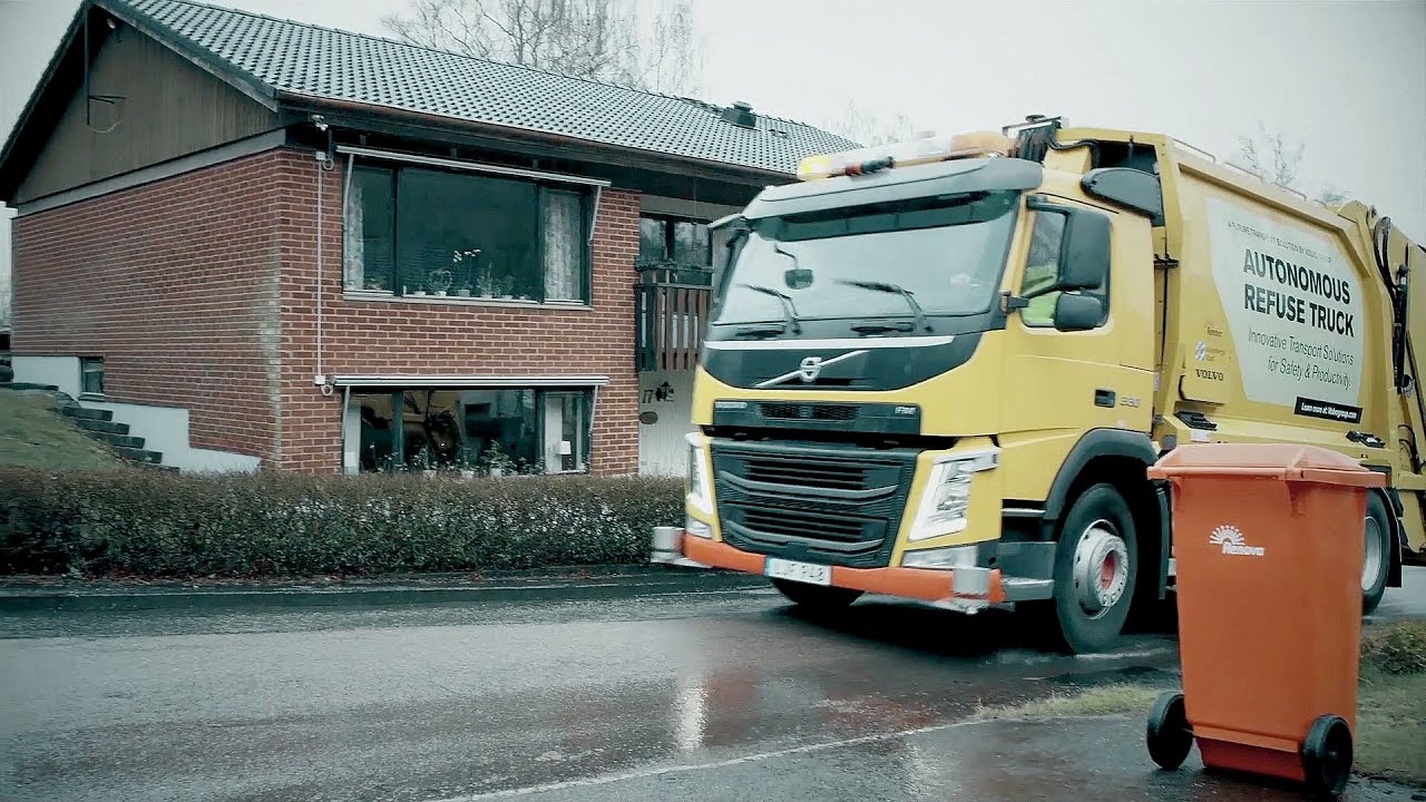 Volvo Autonomous Garbage Truck - YouTube