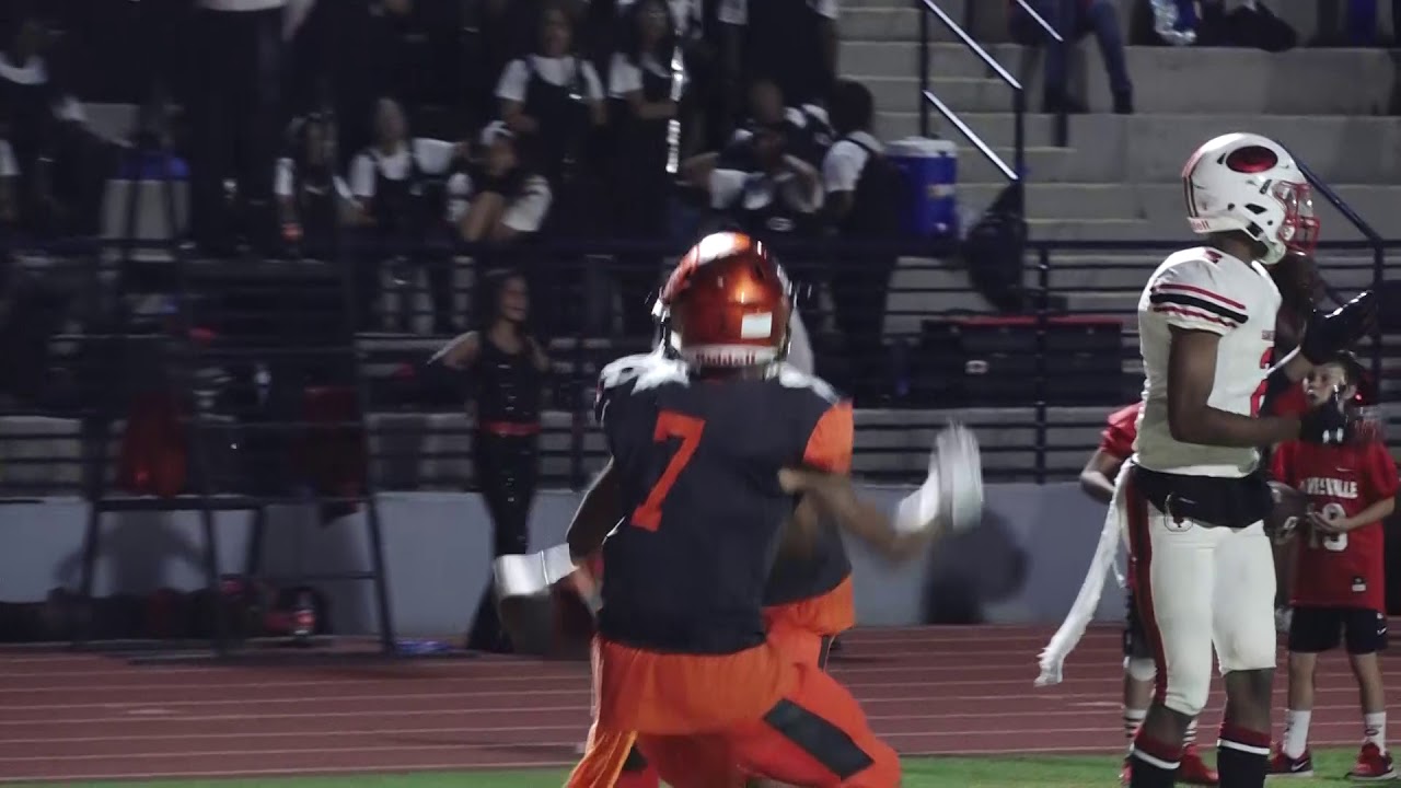 Play of the Week - Tre Luttrell-Donovan Curry 34-yd TD on 4th & 20 ...