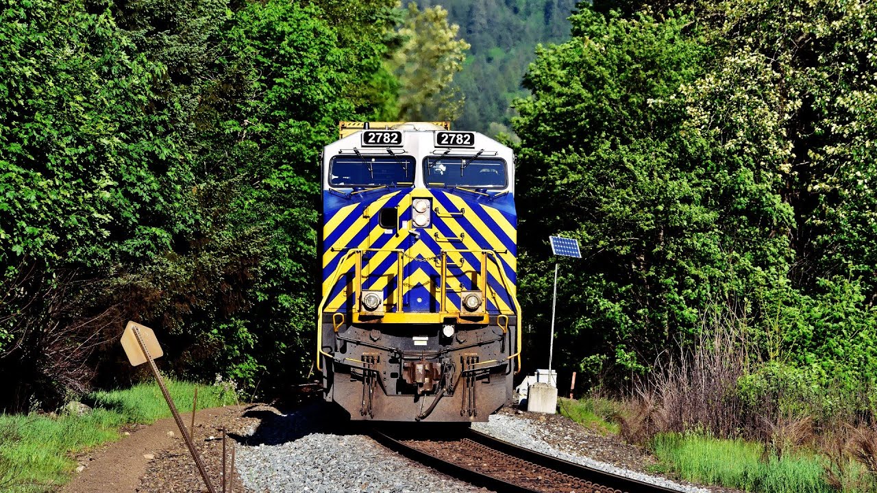 Chasing Double Former CITIRAILS Leading CN Intermodal Train Down The Fraser Canyon - YouTube