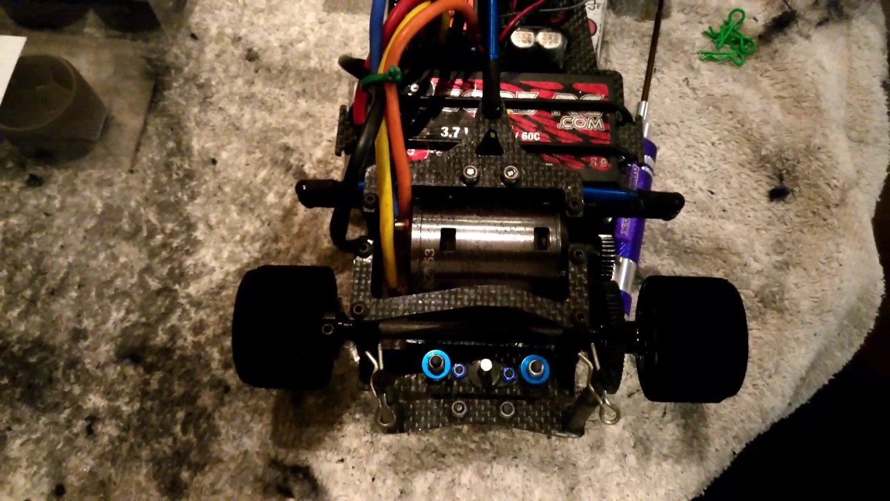 Carbon Fibre 12th Scale Car at Neston Wirral Model Car Club - YouTube