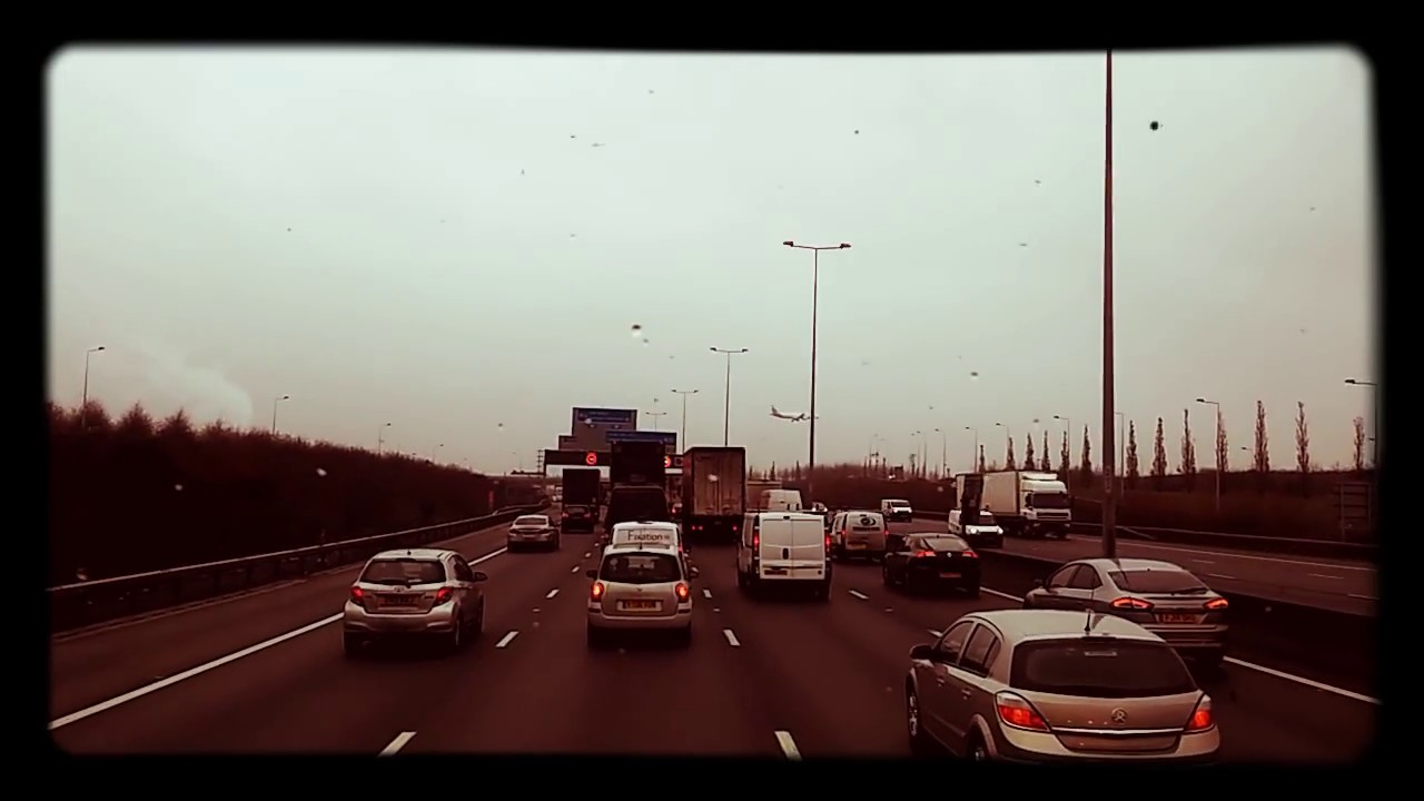 Heathrow Airport Traffic Jam M25 UK - YouTube
