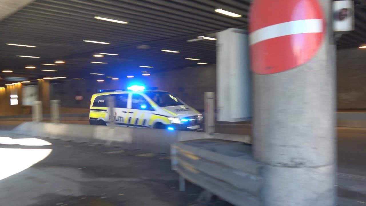 2x Oslo Police Responding - YouTube