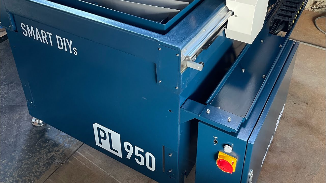 PL950 smartdiys イラレデータ制作から切断まで - YouTube