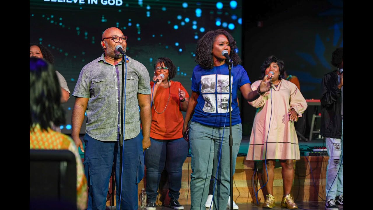 LOOK! Jerard & Jovaun #worship #Jesus #praiseandworship # ...