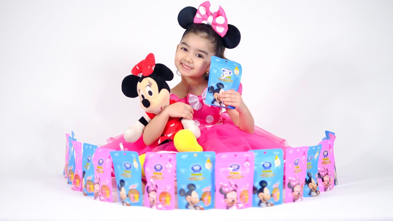 4D Gummy Mickey Mouse | Bikbik - YouTube
