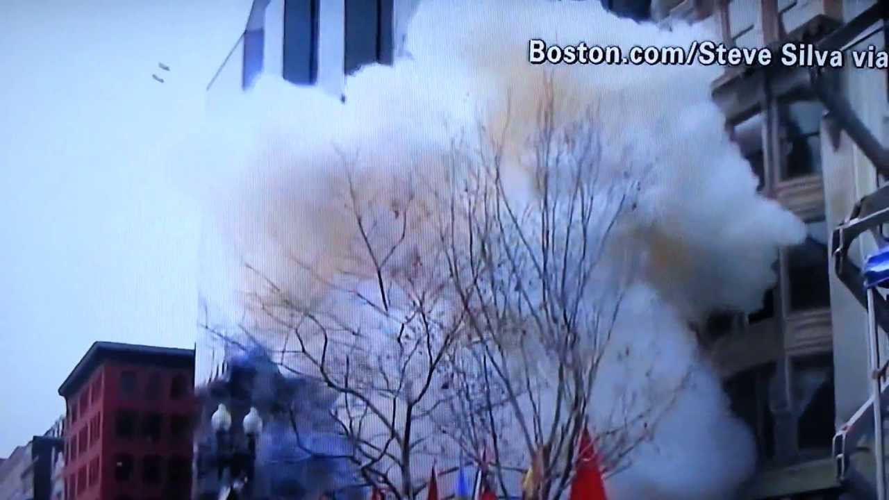 Boston marathon bombing explosion scene mass panic - YouTube