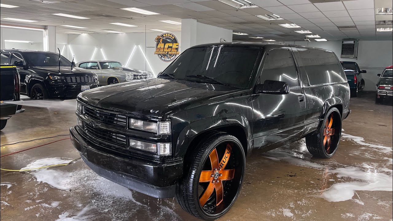 New toy 2 door tahoe on 28” rucci wheels - YouTube