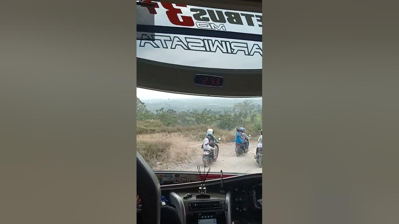trip wayang windu king bus . - YouTube