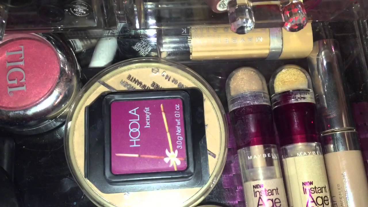 Makeup Collection of an 11 year old - YouTube