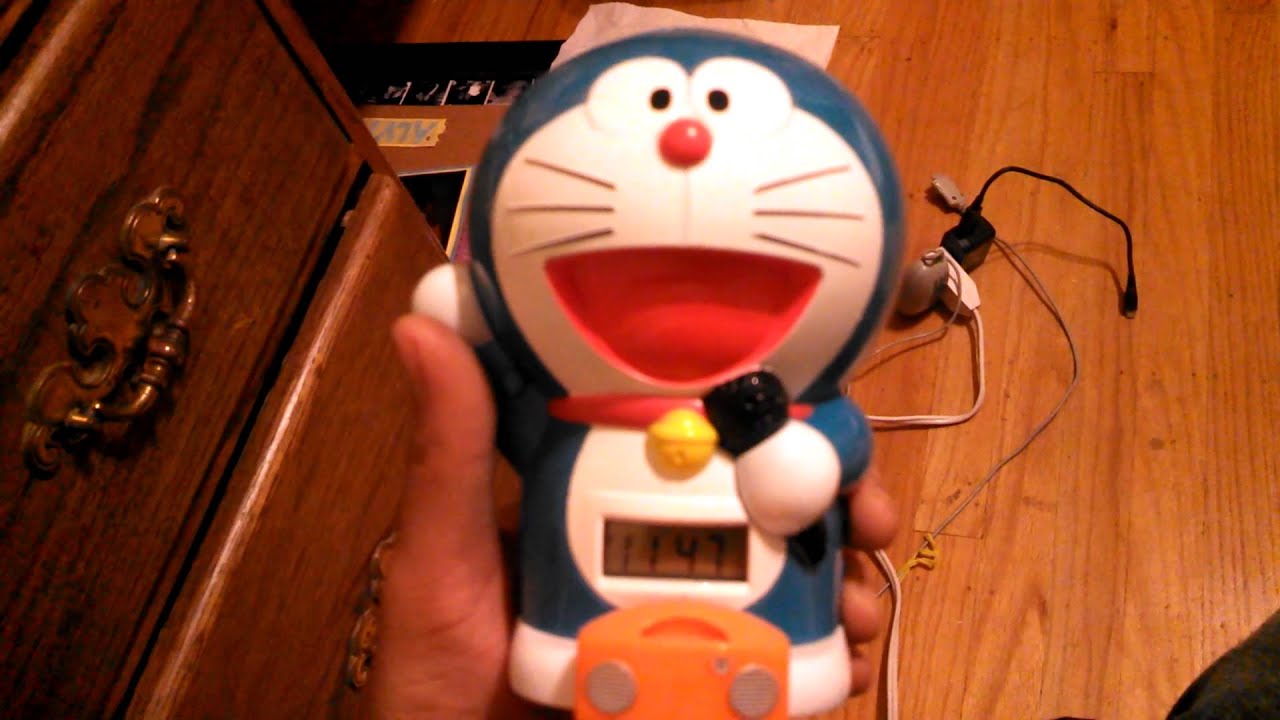 Doraemon Moving Alarm Clock - YouTube