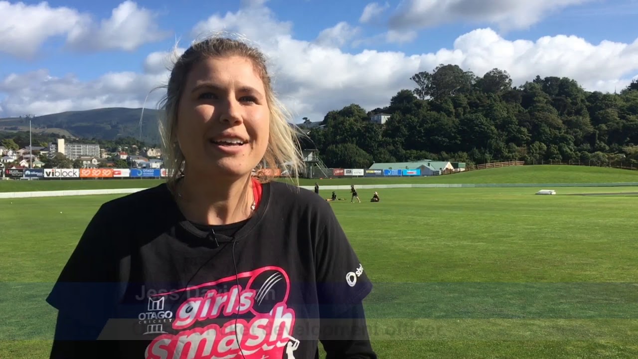 Have-a-go sports day a success for Dunedin girls - YouTube