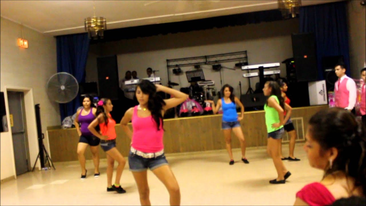 Quince dances - YouTube