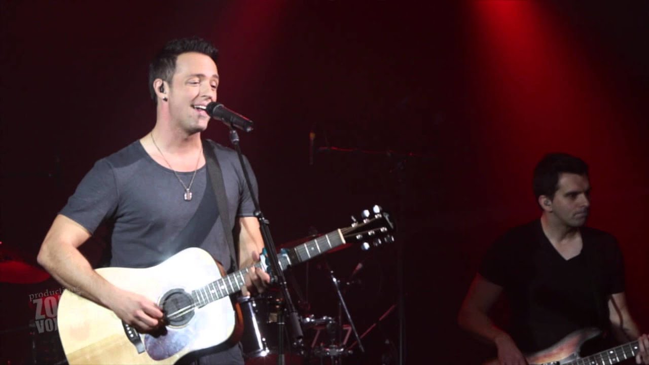 Étienne Drapeau - Marie-moi LIVE - YouTube