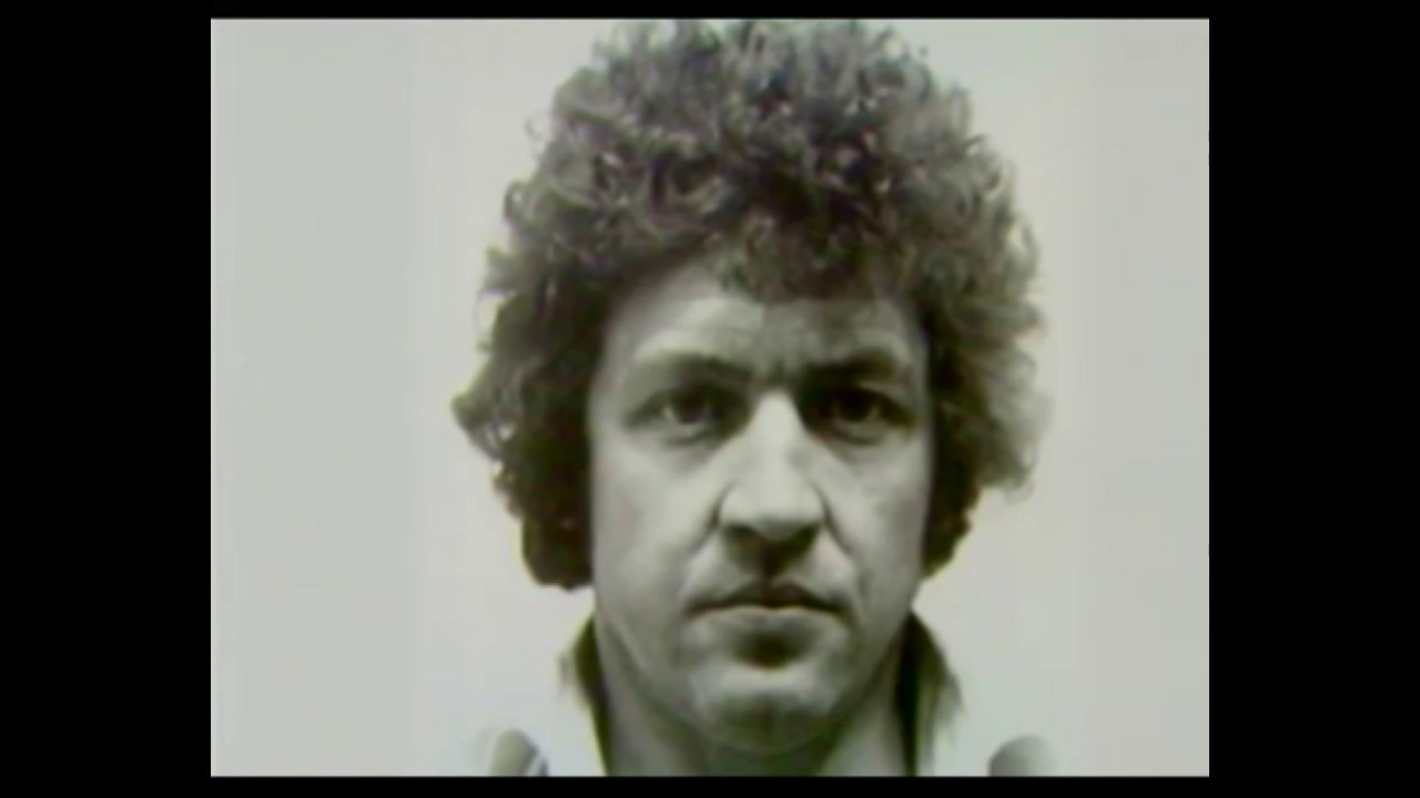The Crimewatch Years 1985 Incident Desk - YouTube