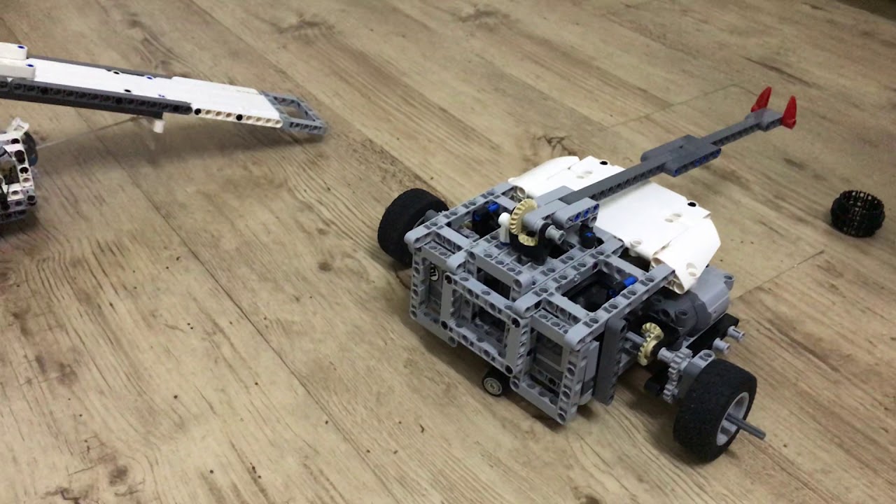 Get Out of The Arena Flipper Bot & Smasher Bot - YouTube