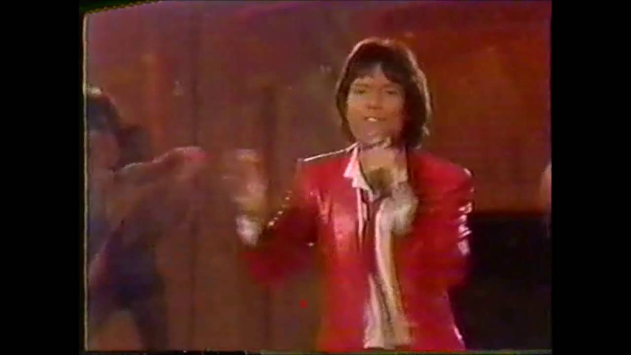 Solid Gold (Season 1 / 1981) Cliff Richard - "Give A Little Bit More ...