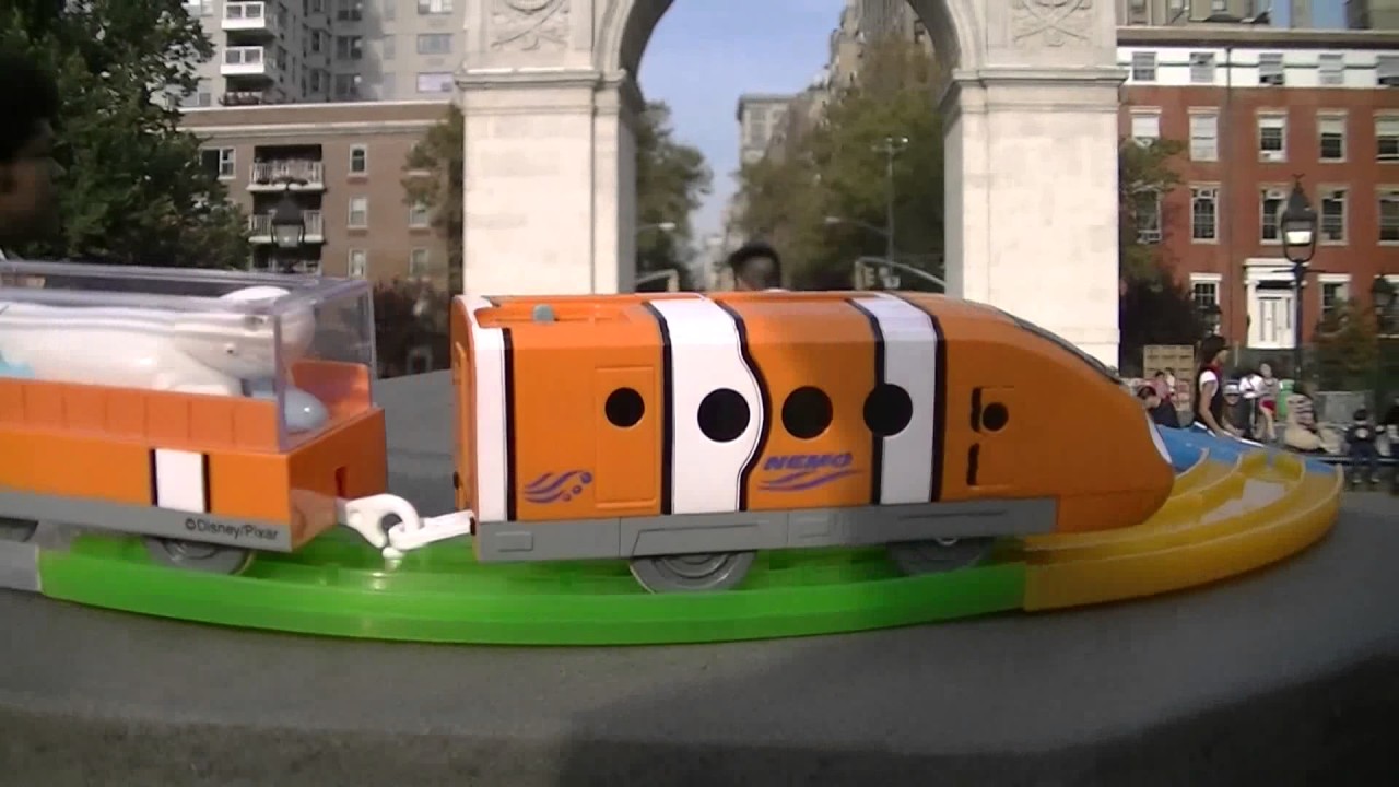 Plarail Disney Pixar Nemo Lucky Fin Train visit Washington Square Arc ...