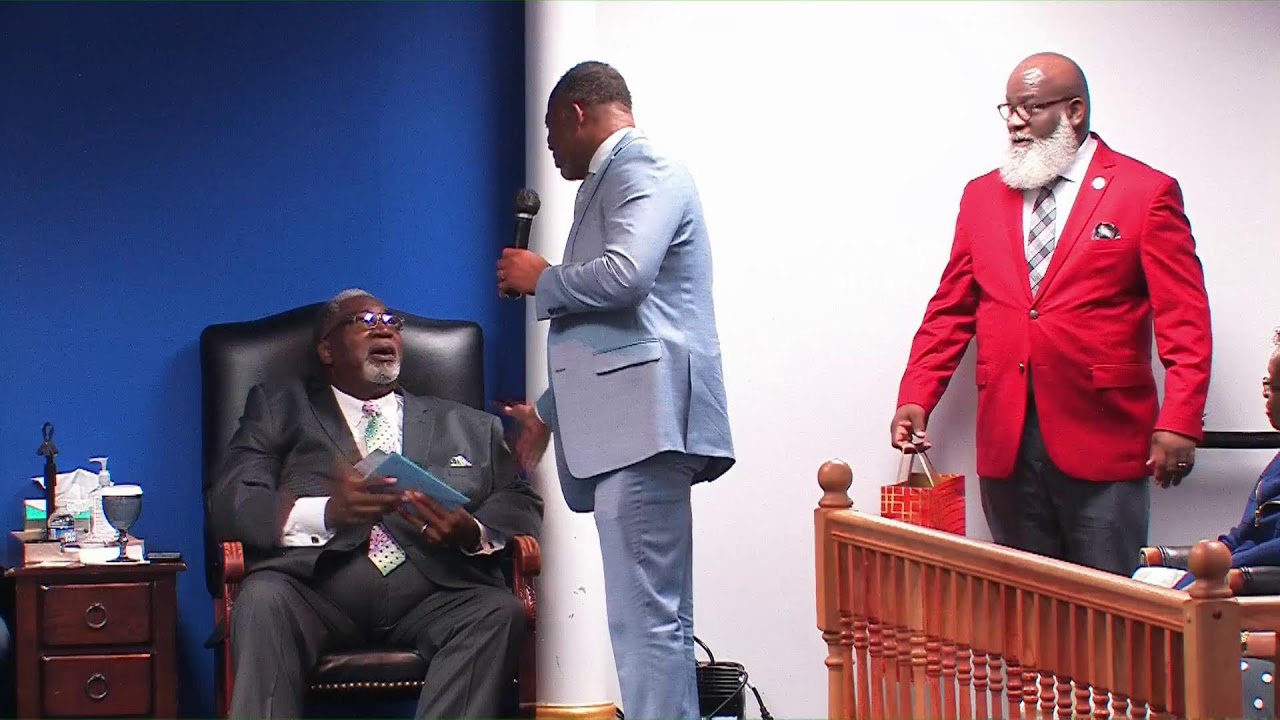 "Just Wait" - Pastor Willie R. Hunt June 15 - YouTube