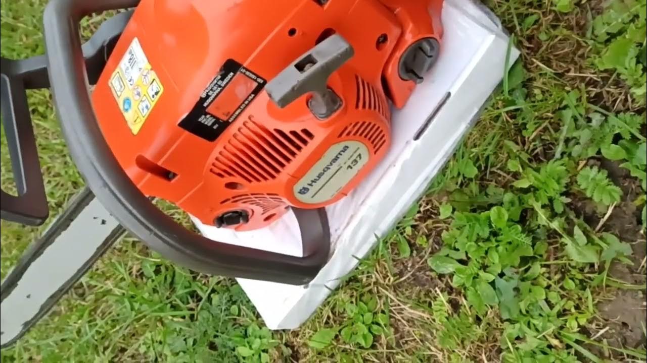 Husqvarna 137 e-series Smart Start ( łatwy rozruch ) - YouTube
