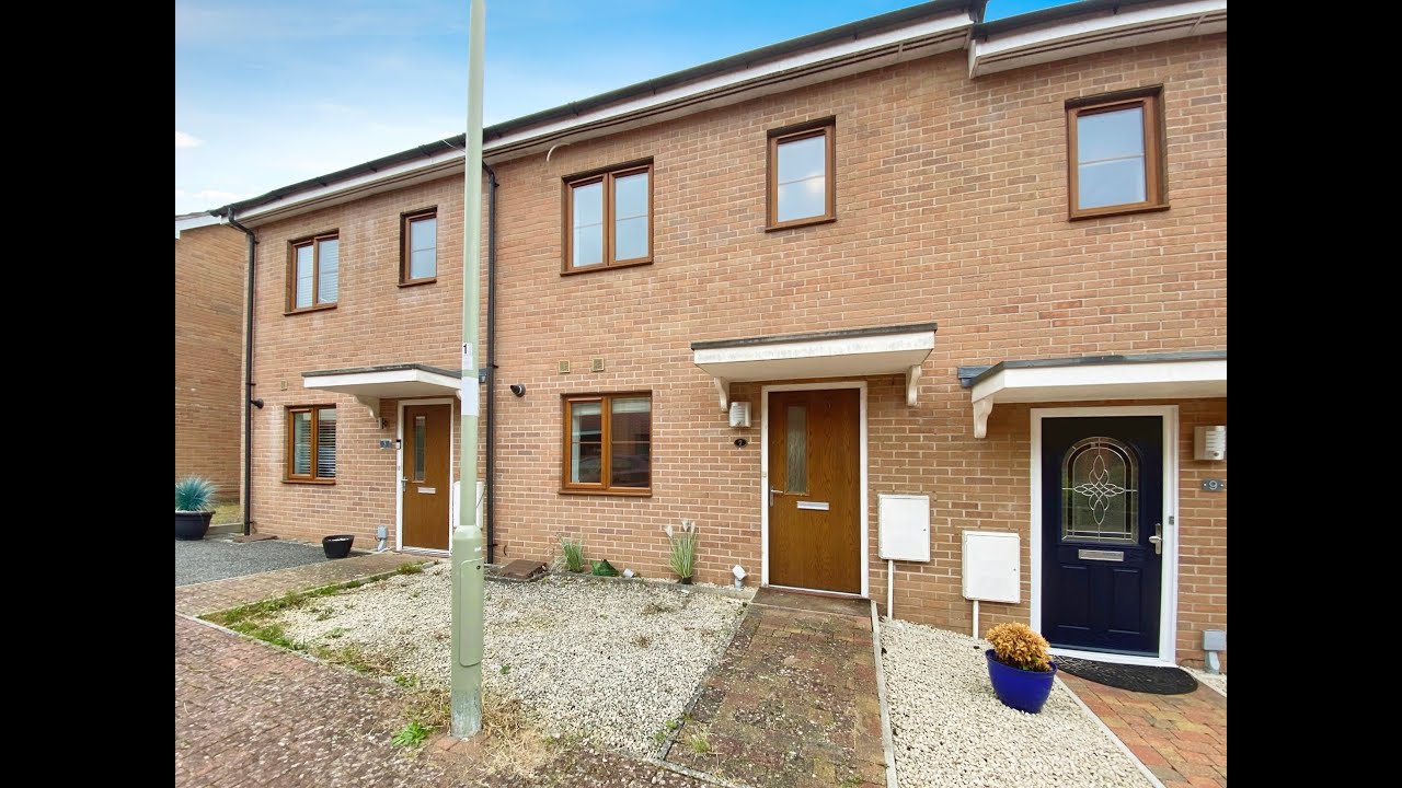 VIDEO TOUR OF DOWNSIDE CLOSE, BASINGSTOKE - YouTube