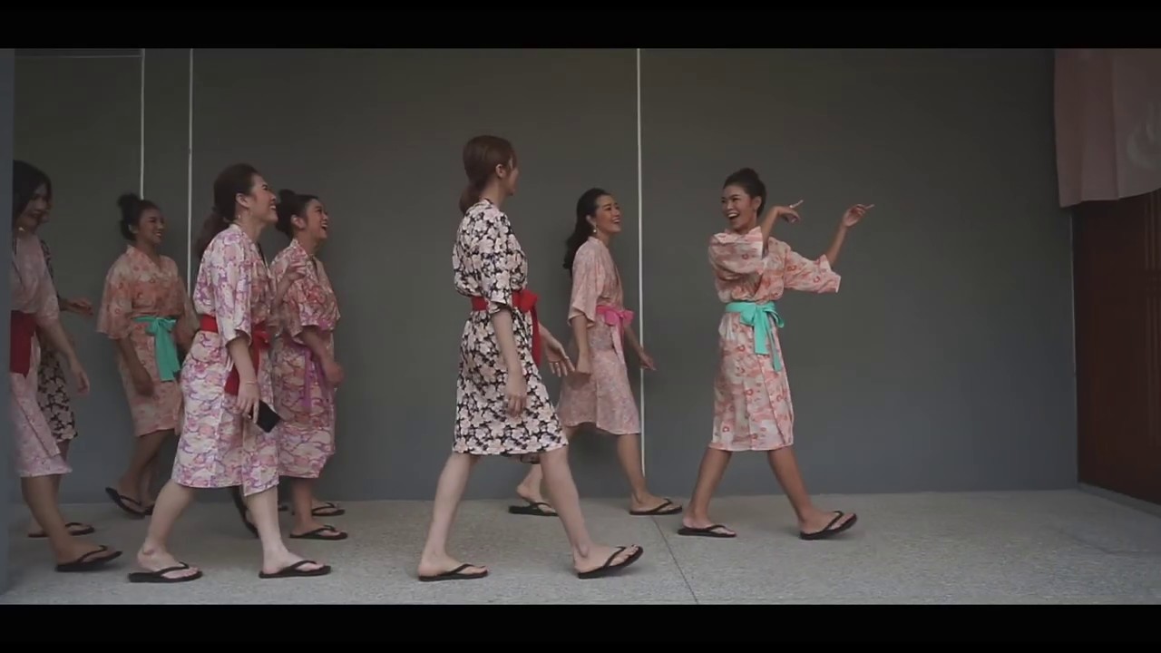 Friend's Reunion Package - 10 persons - YouTube