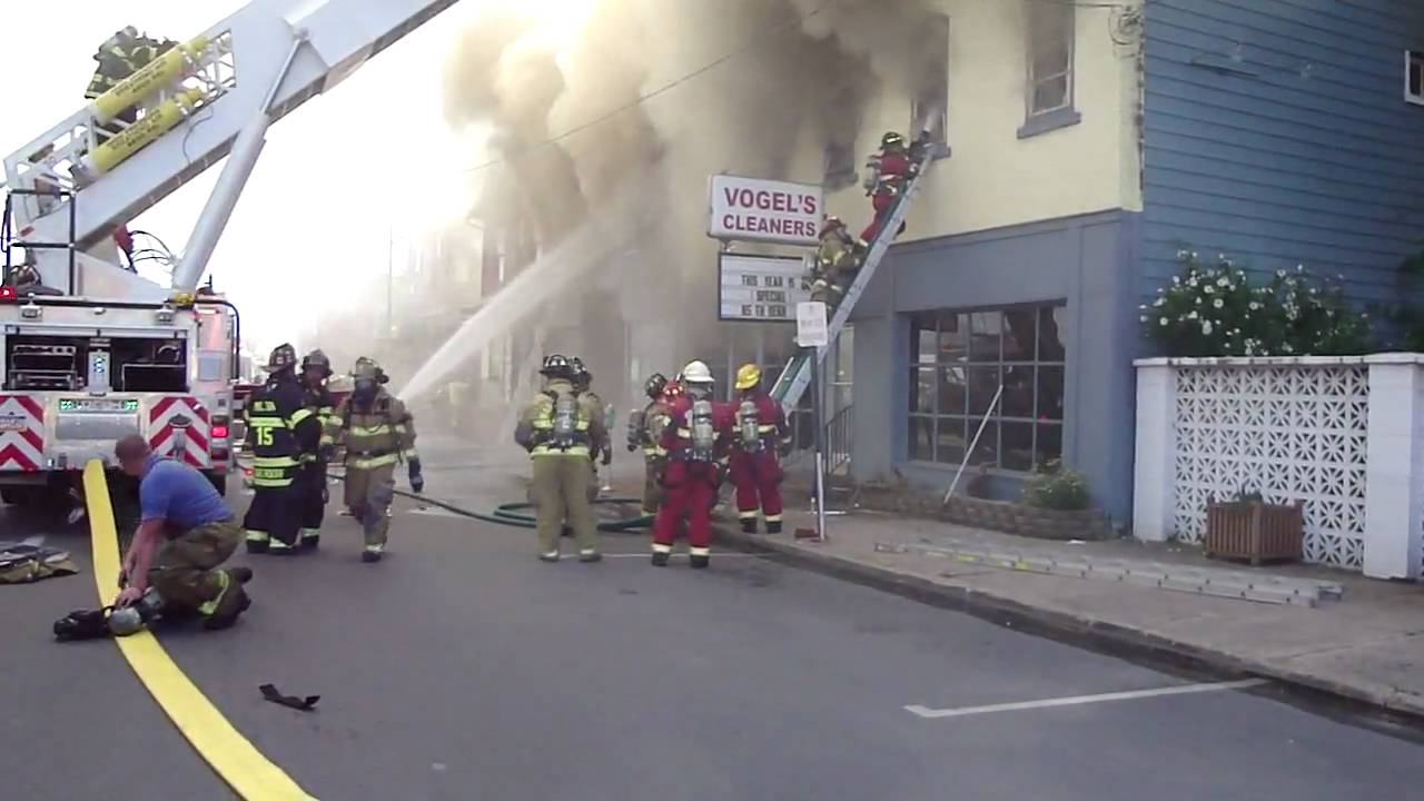 South Front St fire Milton Pa - YouTube