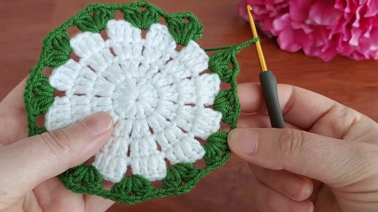 Super Easy 3D⚡💯 How-To Crochet a Coaster - Elegant DIY Motif Design 👌 ...