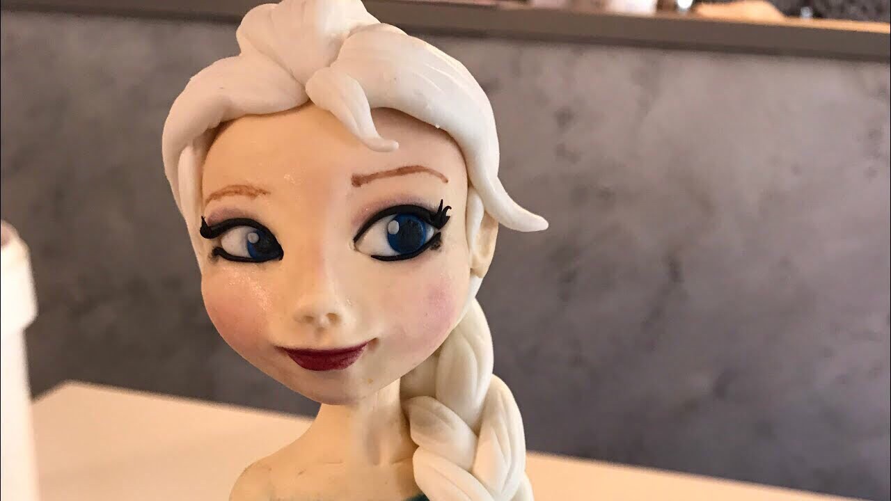 How to make Frozen Elsa with fondant - YouTube
