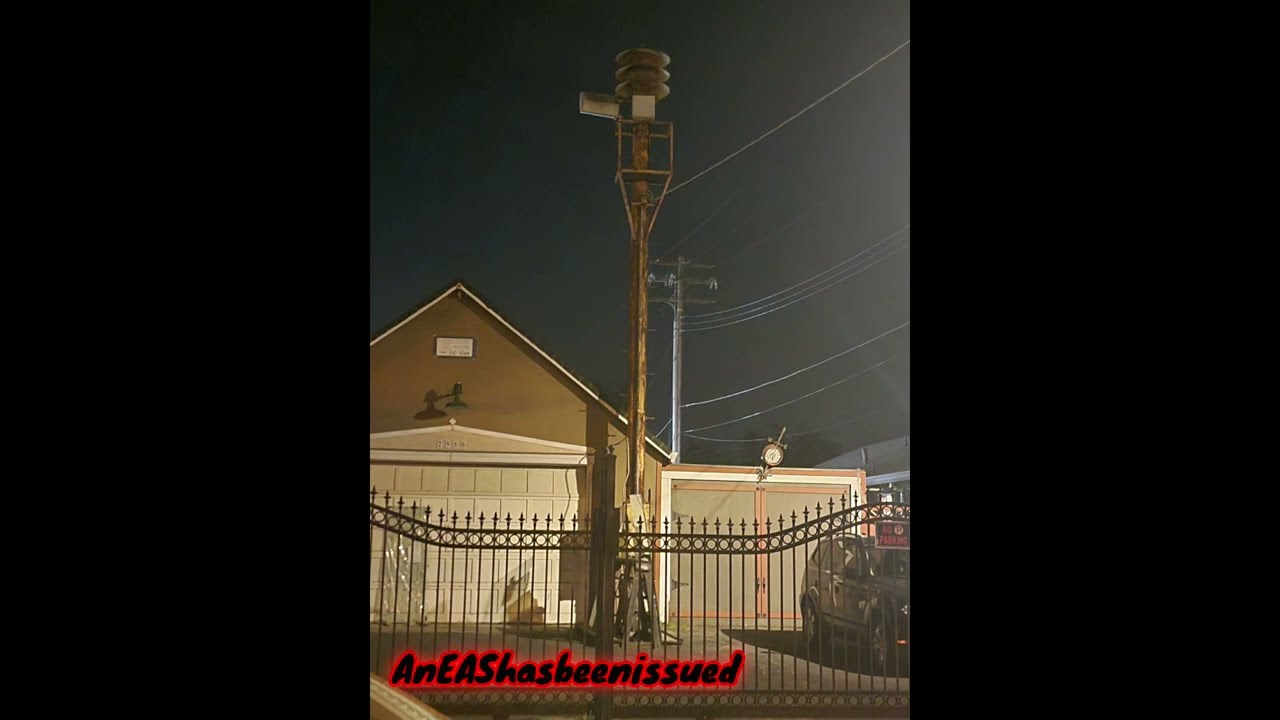 Scream Master 6/8 Port Siren Synth - YouTube