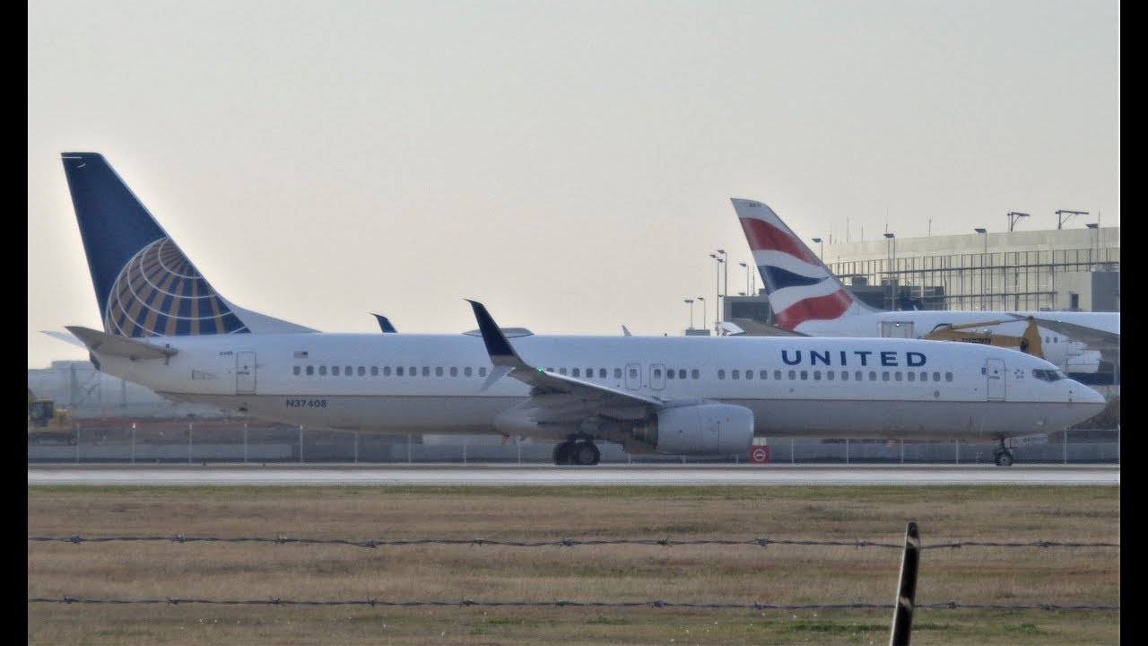 KAUS Airport Spotting "Afternoon Golden Hour" - YouTube