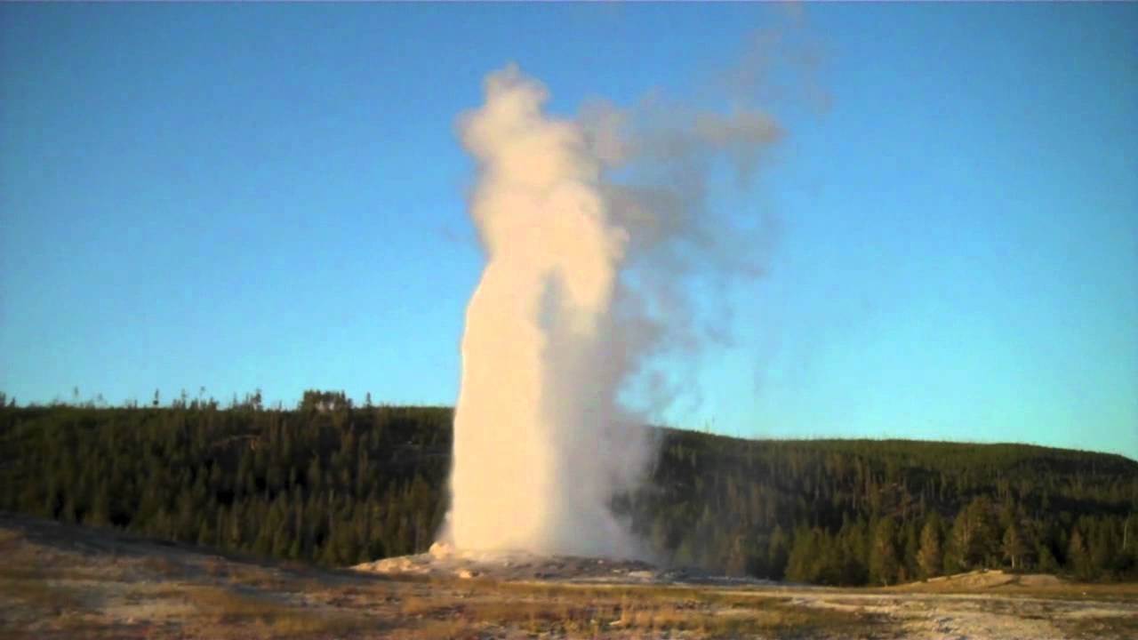 Old Faithful Eruption - HD - YouTube