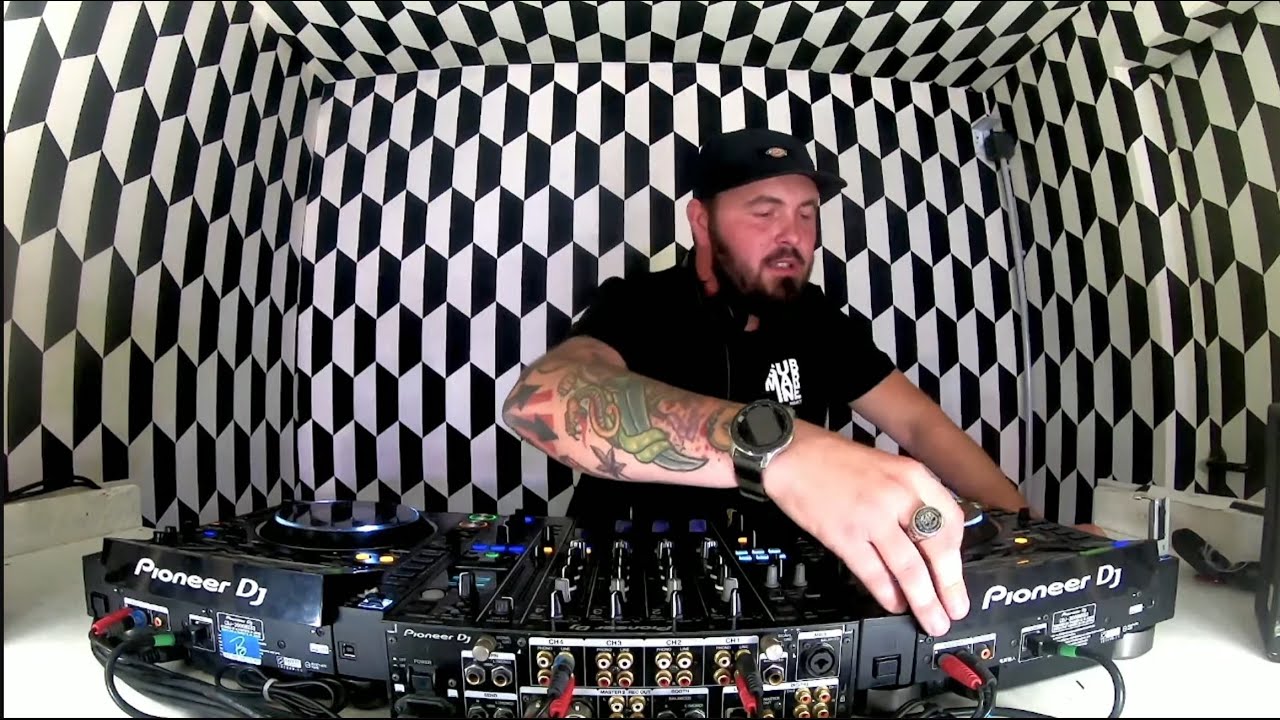 The Butcher - MIA MAO live - 04.08.23 - YouTube