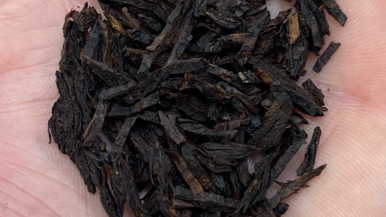 Edgeworth Sliced aged from 1942 81 years old - YouTube