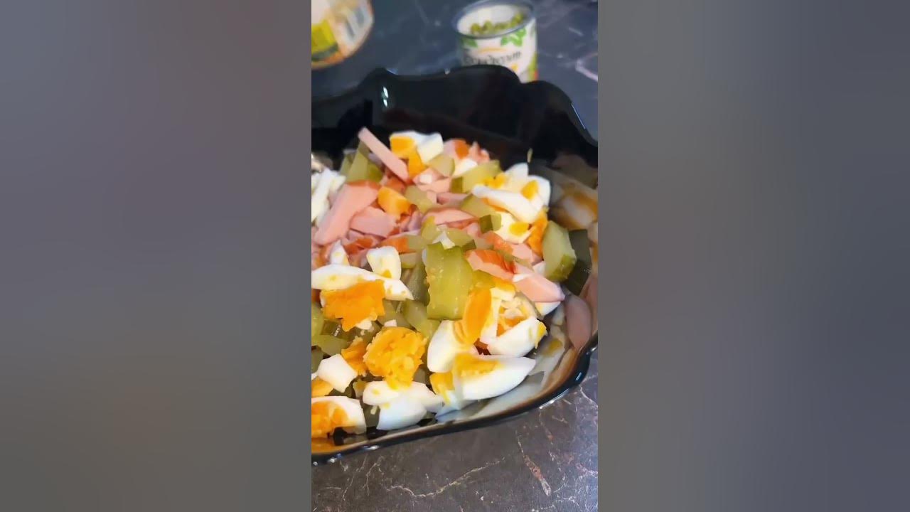 САЛАТ С КОПЧЕНОЙ КУРИНОЙ ГРУДКОЙ БЖУ на 100 гр: 9,5/8/2,5 #рецепты #еда ...