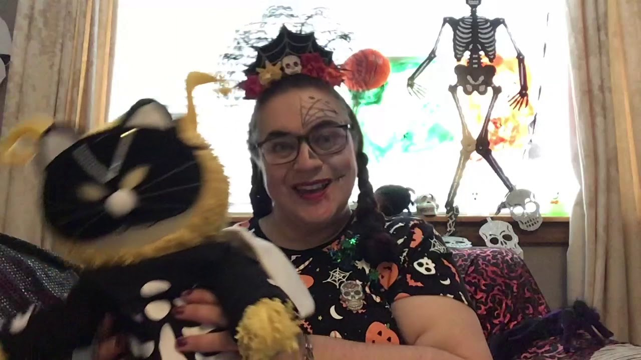 South Ayrshire Libraries Special Spooky Halloween Bookbug Session - YouTube