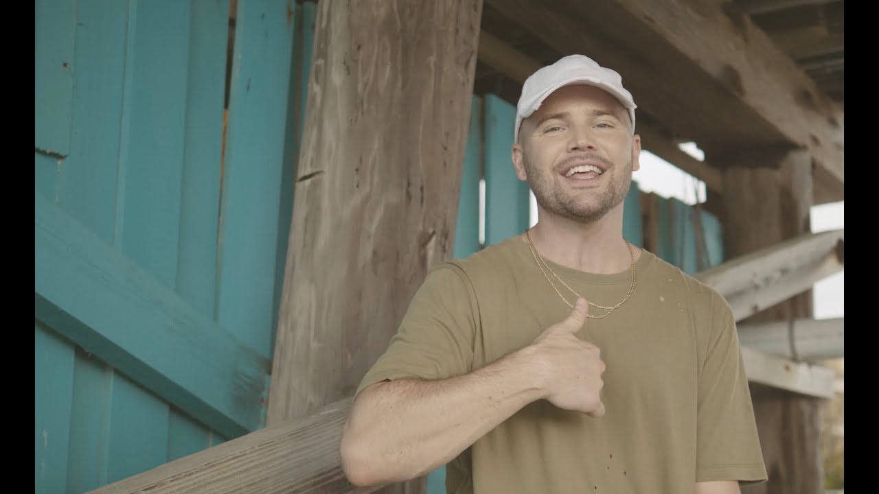 Roy Tosh - Stronger ft. V. Rose (Official Video) - YouTube