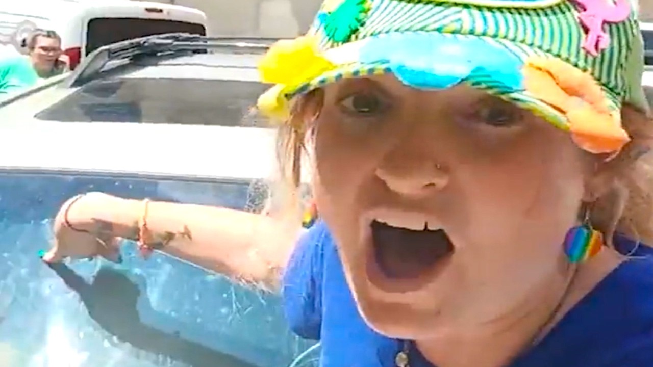 LADY RAGES AND FREAKS OUT ON TOP OF CAR | CAR CRASHES & KARMA - YouTube