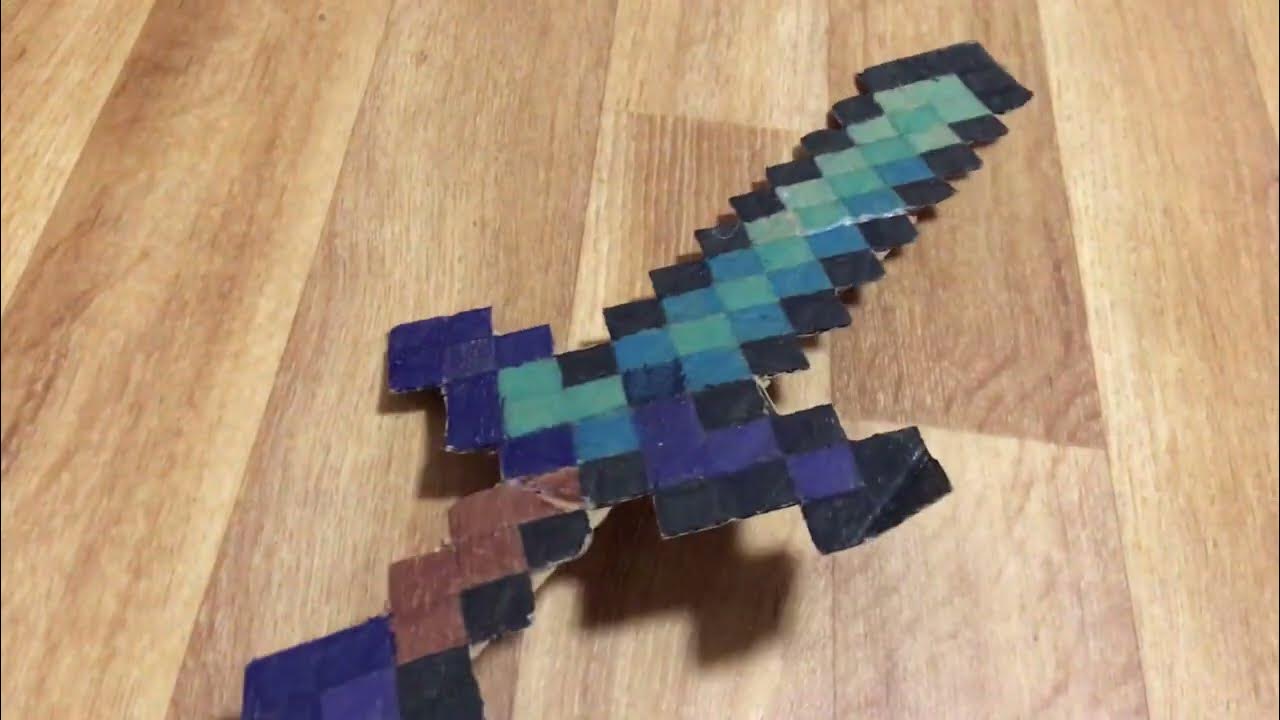 як зробити меч з майнкрафту з картону !!!! - YouTube