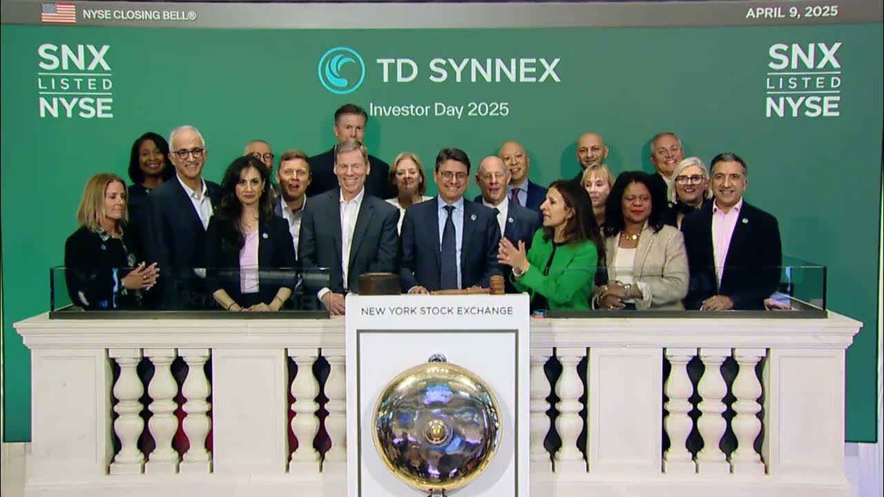 TD SYNNEX (NYSE: SNX) Rings The Closing Bell® - YouTube