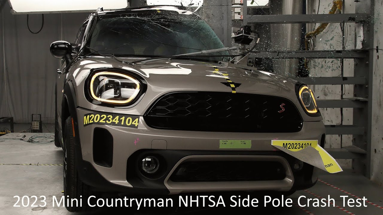 2020-2023 Mini Countryman (F60) NHTSA Side Pole Crash Test - YouTube