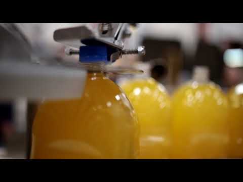 Envasadora y tapadora para jugos