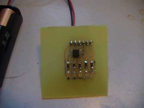 PIC 12F510 Surface mount LED flasher - YouTube