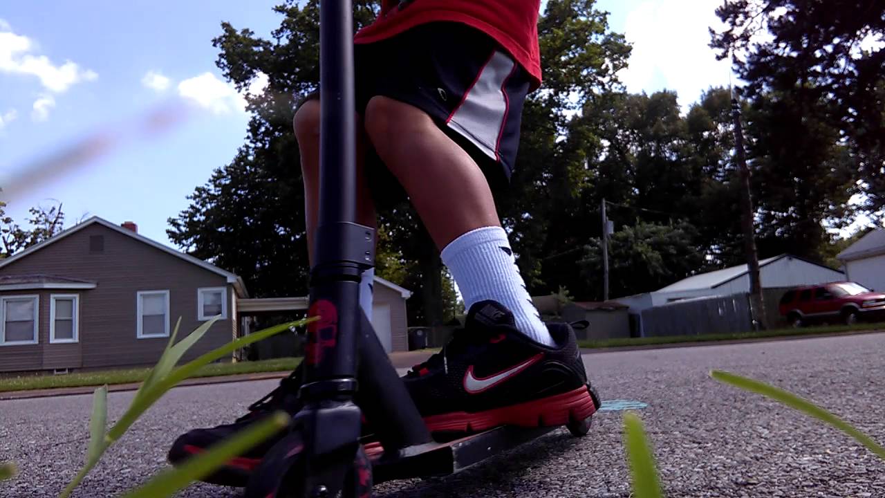 Pro scootering tricks - YouTube