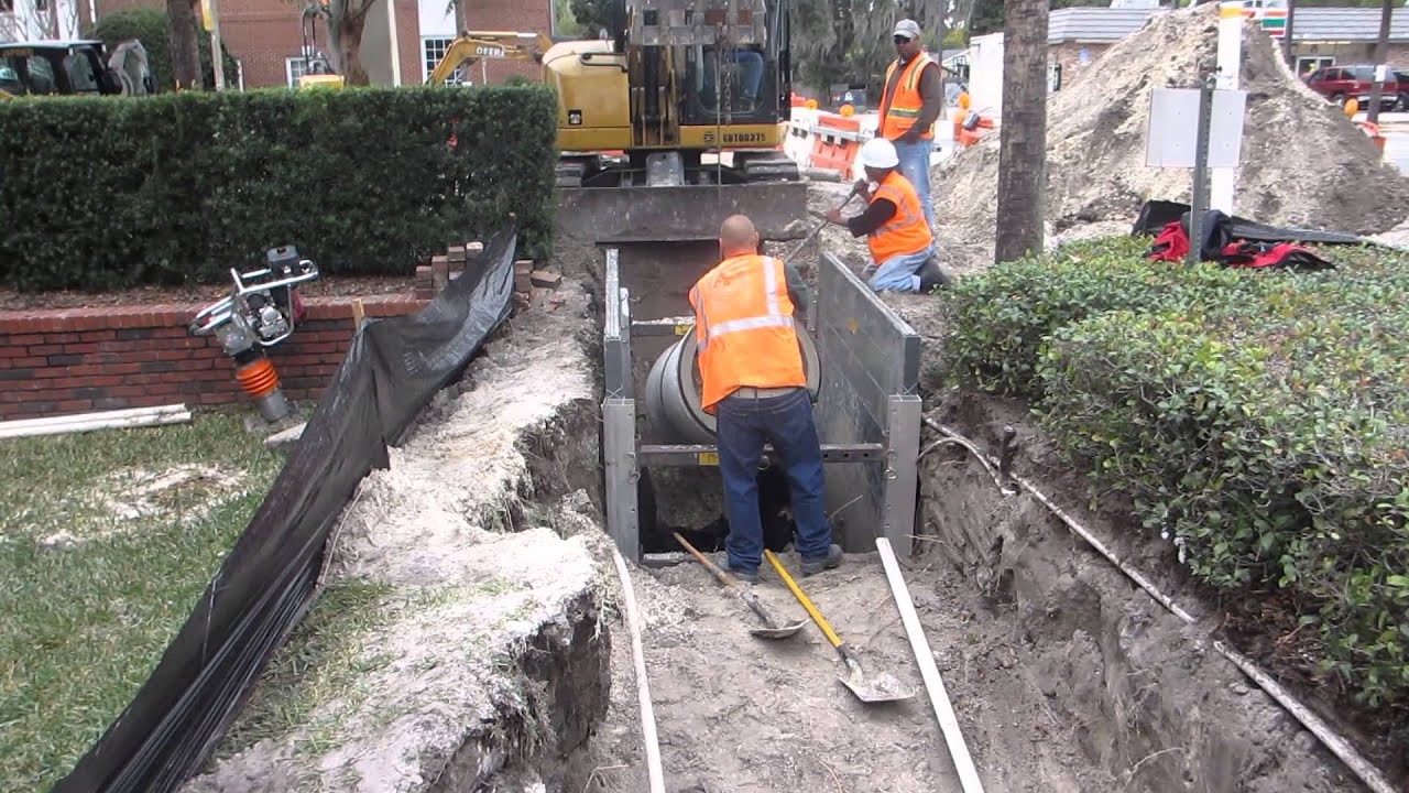 Underground utility repair - YouTube
