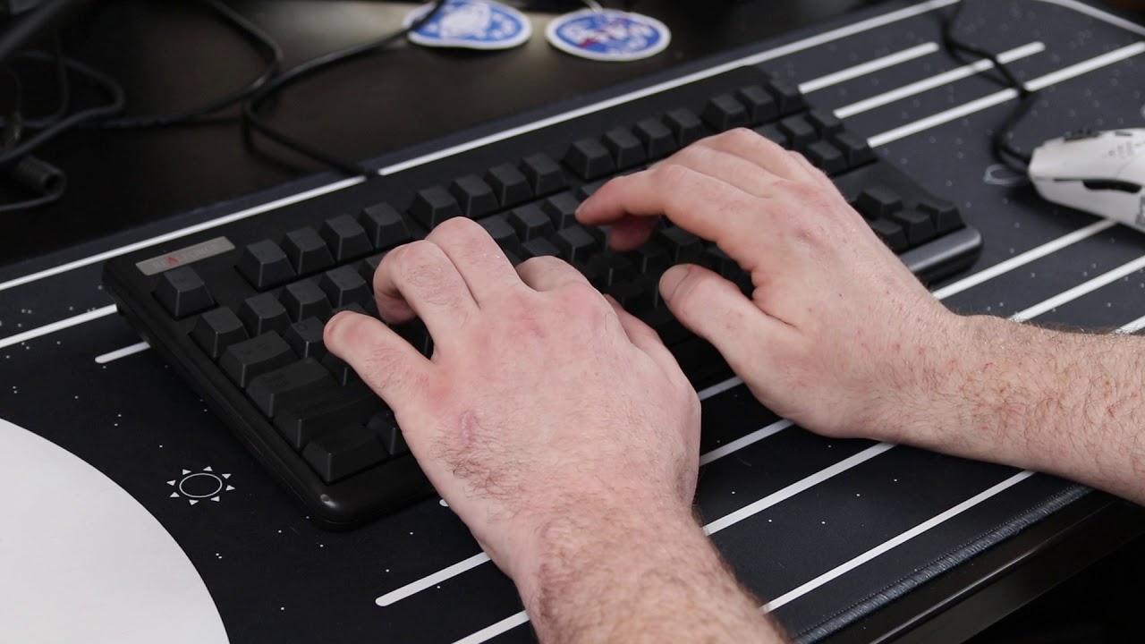 Realforce 87u with BKE v1 Ultra Lights - YouTube