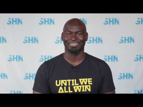 Get to Know Hamilton's George Washington: Isaiah Johnson - YouTube