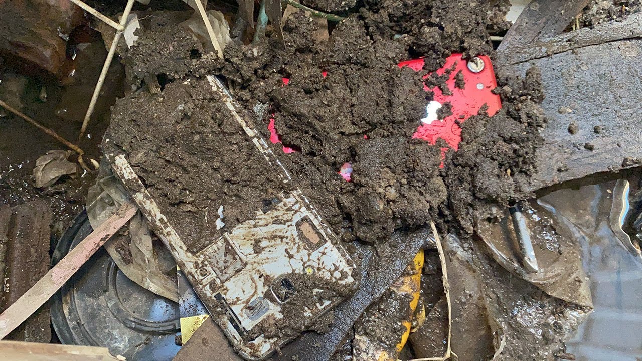I found destroyed iPhone - Restoration Broken Phone - How to Rebuild ...