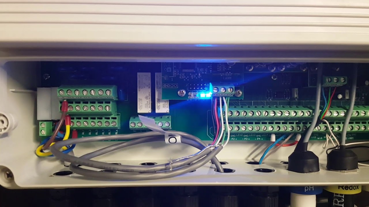 Modbus lights on emec max 5 - YouTube