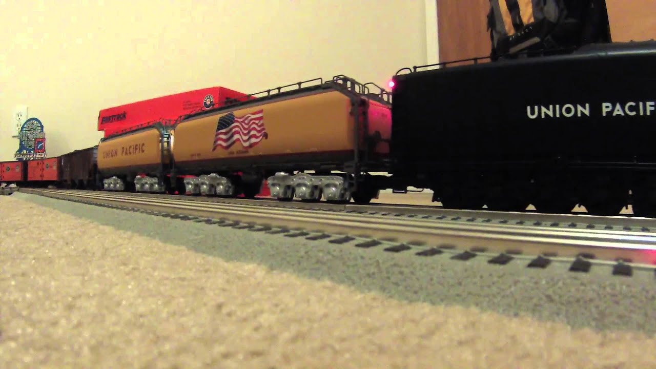 Lionel Vision Big Boy UP #4014 + Two Auxiliary Water Tenders - YouTube