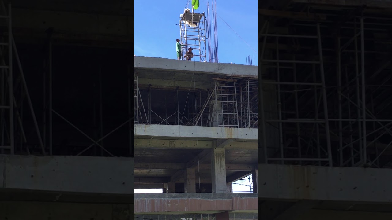 Electric hoist for lifting rebar - YouTube
